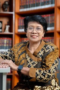 Dr. W. M. Herry Susilowati, S.H., M.Hum. | Fakultas Hukum